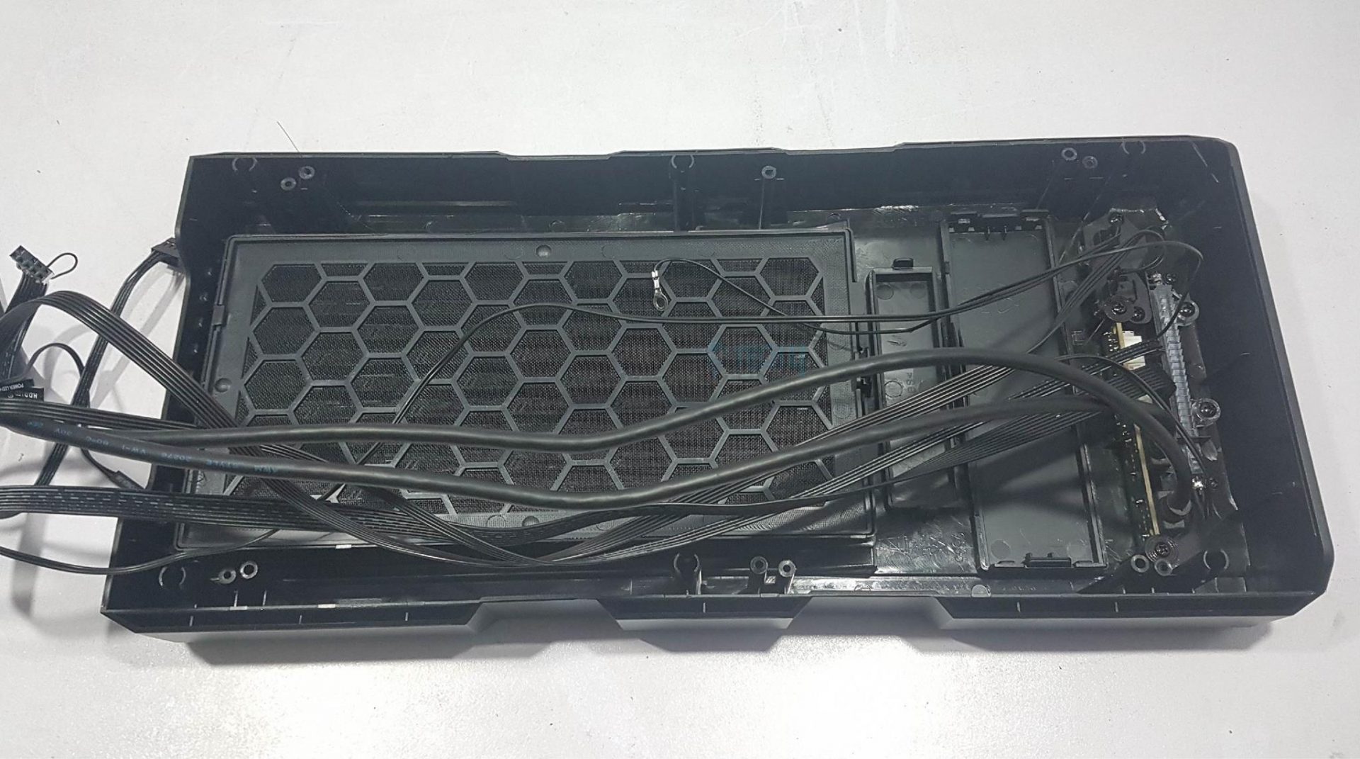 Antec GX200 Review: Stylish, Spacious, And Solid - Tech4Gamers