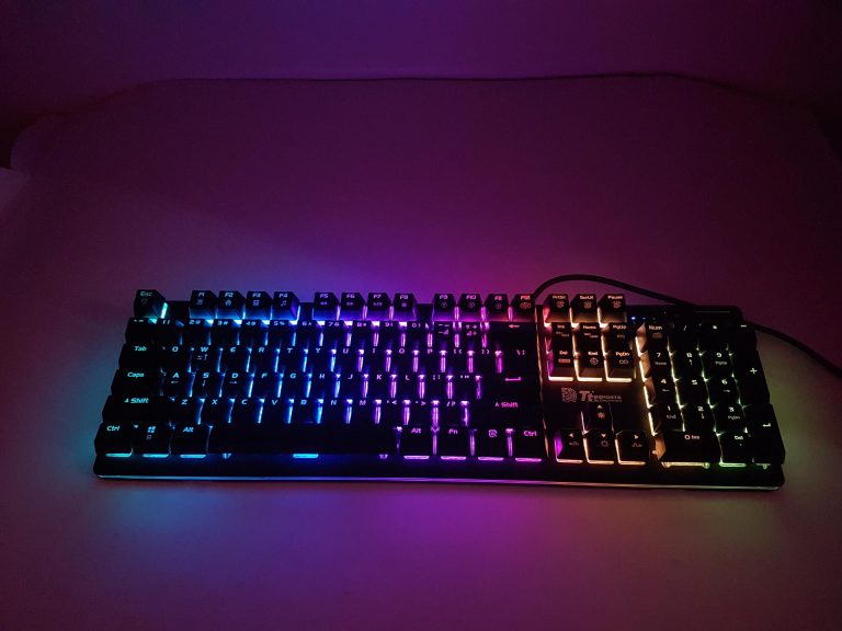 Tt eSPORTS Challenger EDGE Pro RGB Gaming Keyboard Review