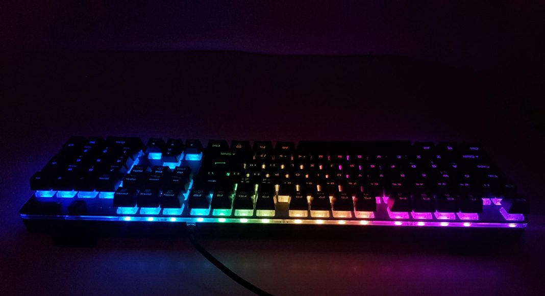 Tt eSPORTS Challenger EDGE Pro RGB Gaming Keyboard Review