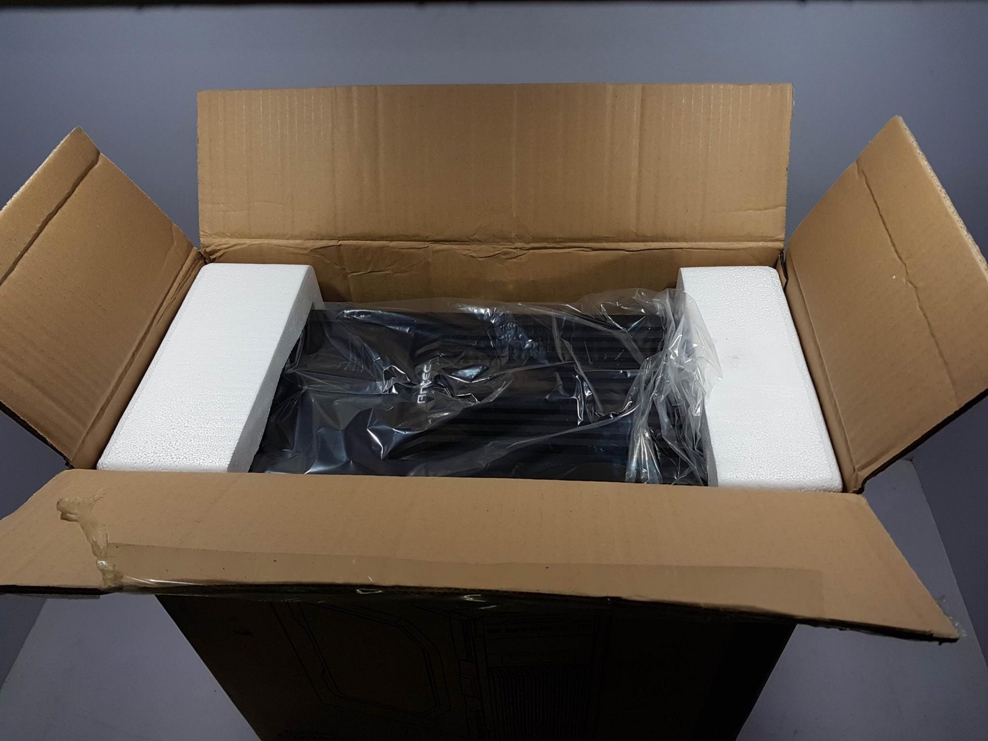 Antec GX200 Review: Stylish, Spacious, And Solid - Tech4Gamers