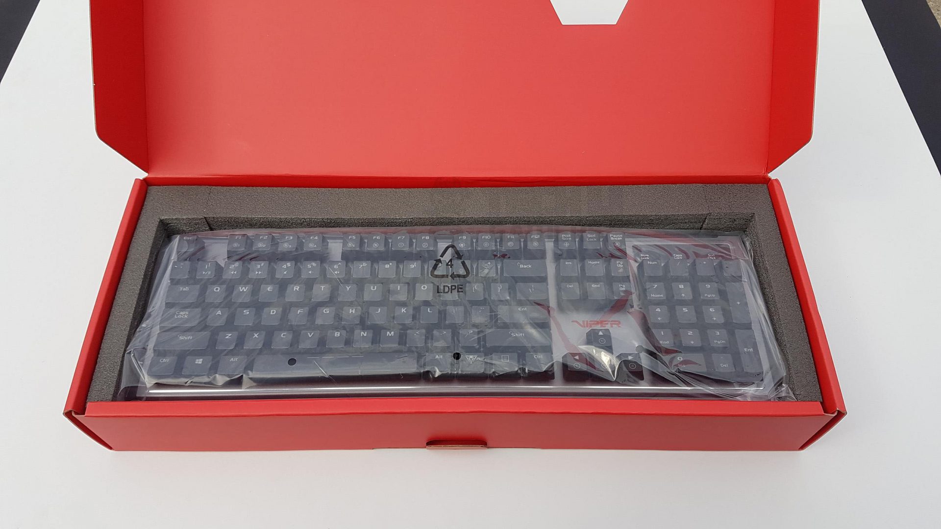 Patriot Viper V760 RGB Mechanical Gaming Keyboard Review