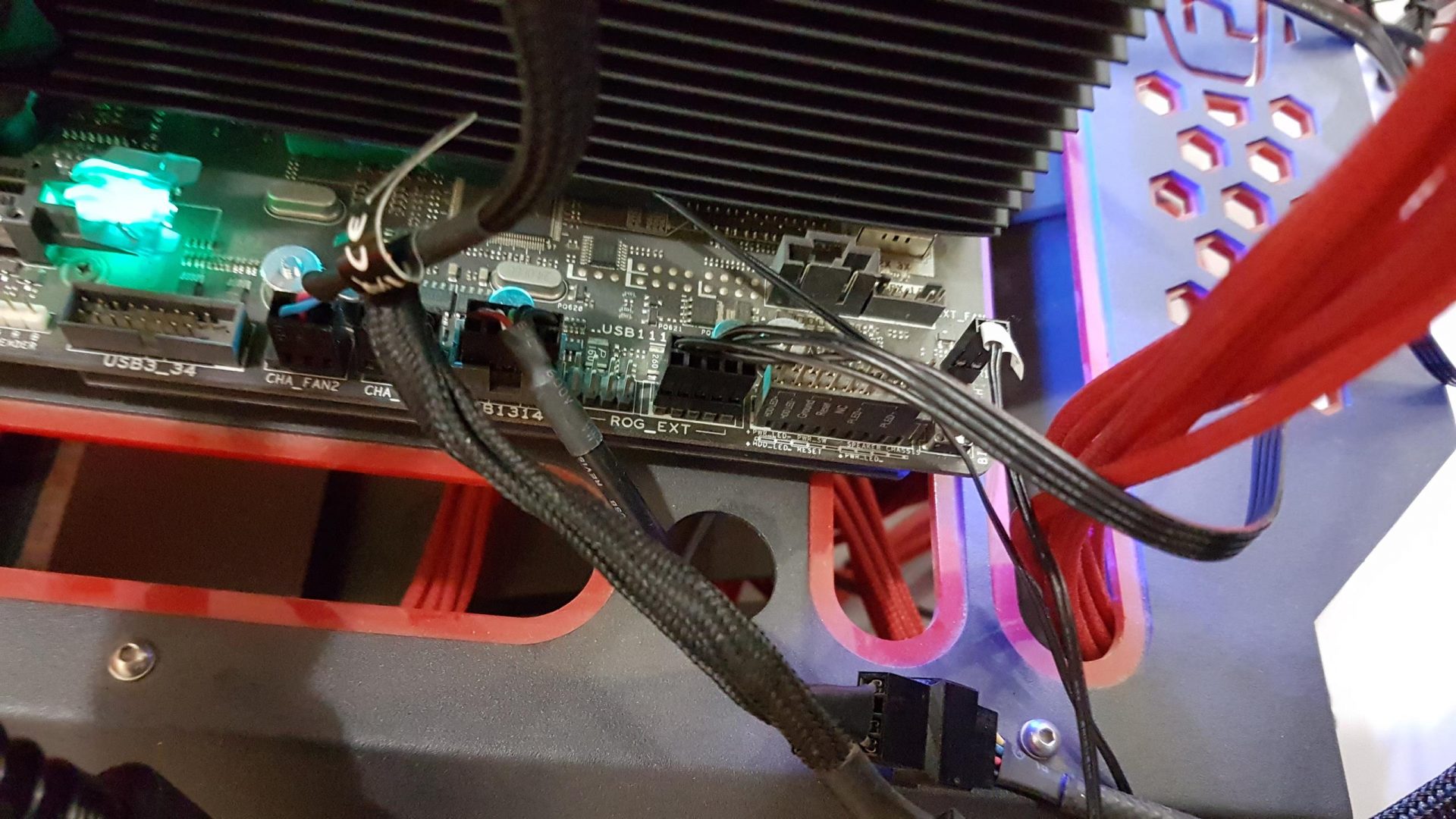 Aerocool P7-H1 RGB Controller Hub Review - Tech4Gamers