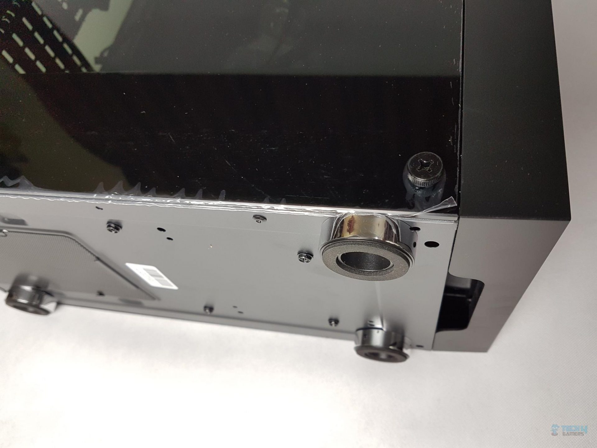 Aerocool Quartz Revo RGB Chassis Review - Tech4Gamers