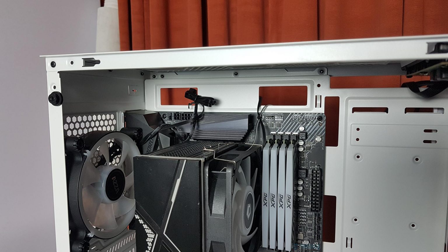 AZZA Apollo 430 White Review