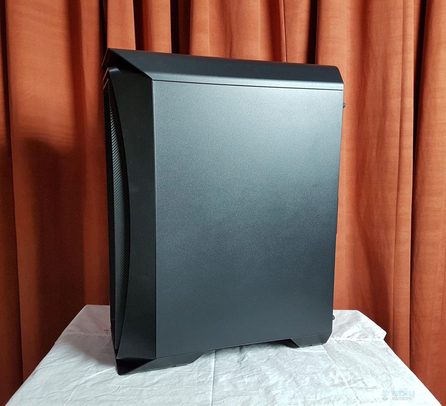 Aerocool One Eclipse Review - Tech4Gamers