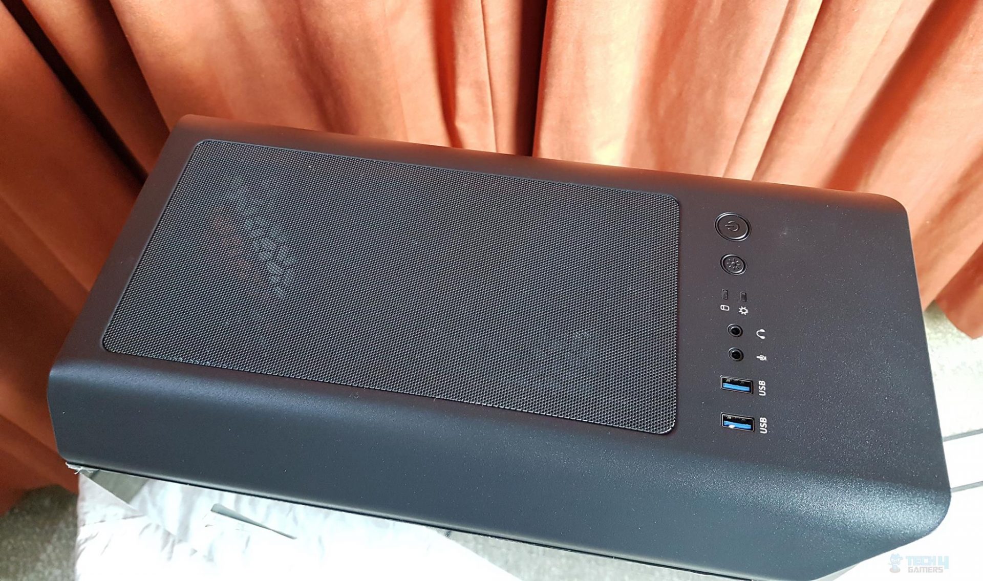 Aerocool One Eclipse Review - Tech4Gamers