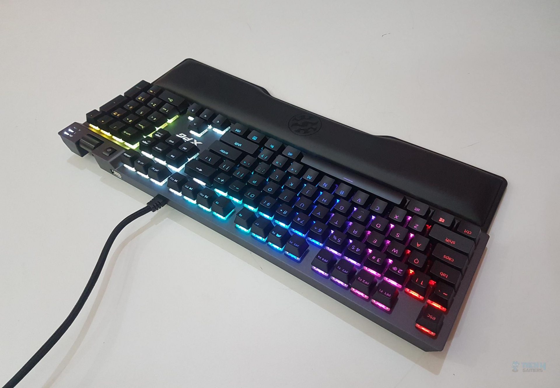XPG SUMMONER Mechanical Gaming Keyboard Review