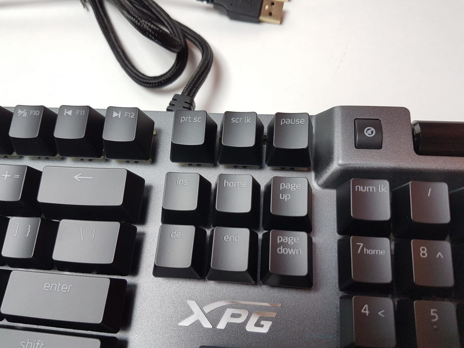 XPG Summoner Mechanical Gaming Keyboard Review - Tech4Gamers