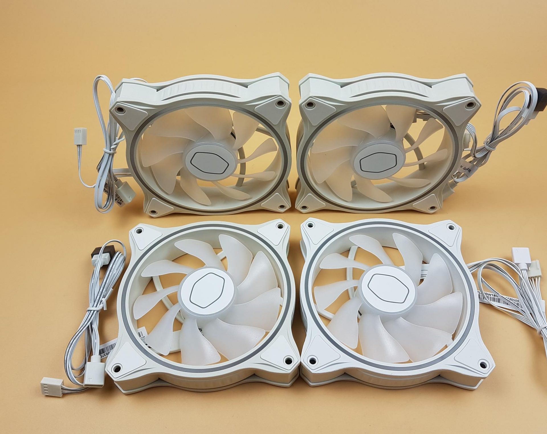 How To Build A White Gaming PC - Tech4Gamers