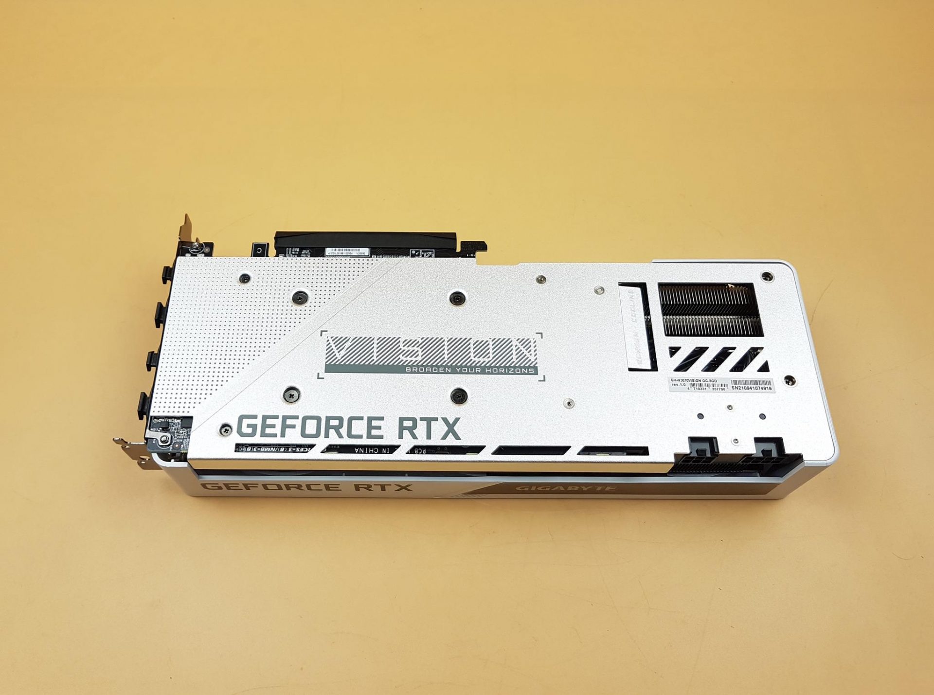 How To Build A White Gaming PC - Tech4Gamers