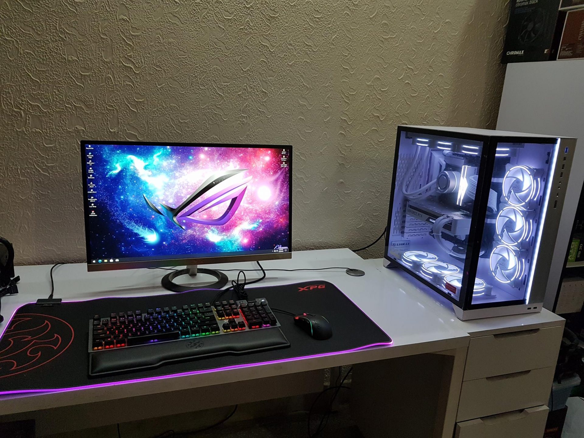 How To Build A White Gaming PC - Tech4Gamers