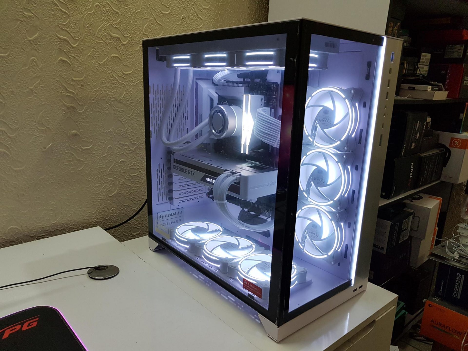 How To Build A White Gaming PC - Tech4Gamers
