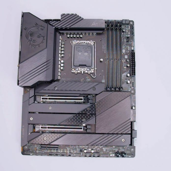 13 BEST Motherboards for i9-12900K: DDR4 & DDR5 - Tech4Gamers