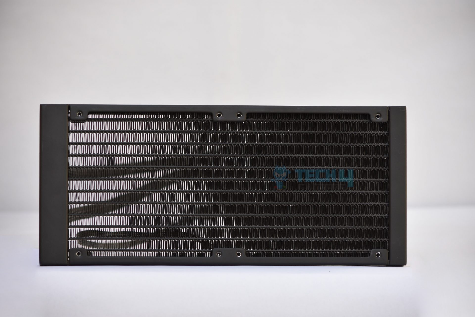 EK AIO 240 D-RGB AIO Cooler Review - Tech4Gamers