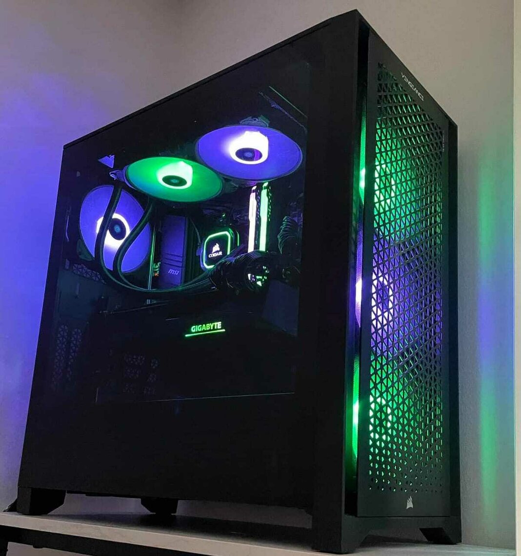 The 10 Best PC Cases For All Gamers - Tech4Gamers