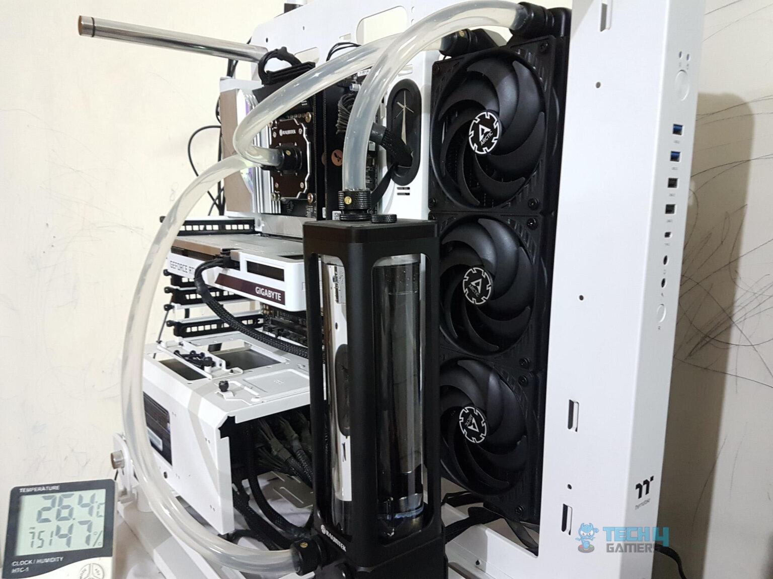 ARCTIC P12 SLIM PWM PST Fans Review - Tech4Gamers