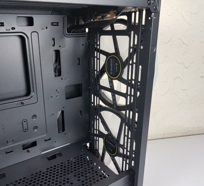 GAMDIAS Apollo E2 Elite Review: Worth Getting? - Tech4Gamers