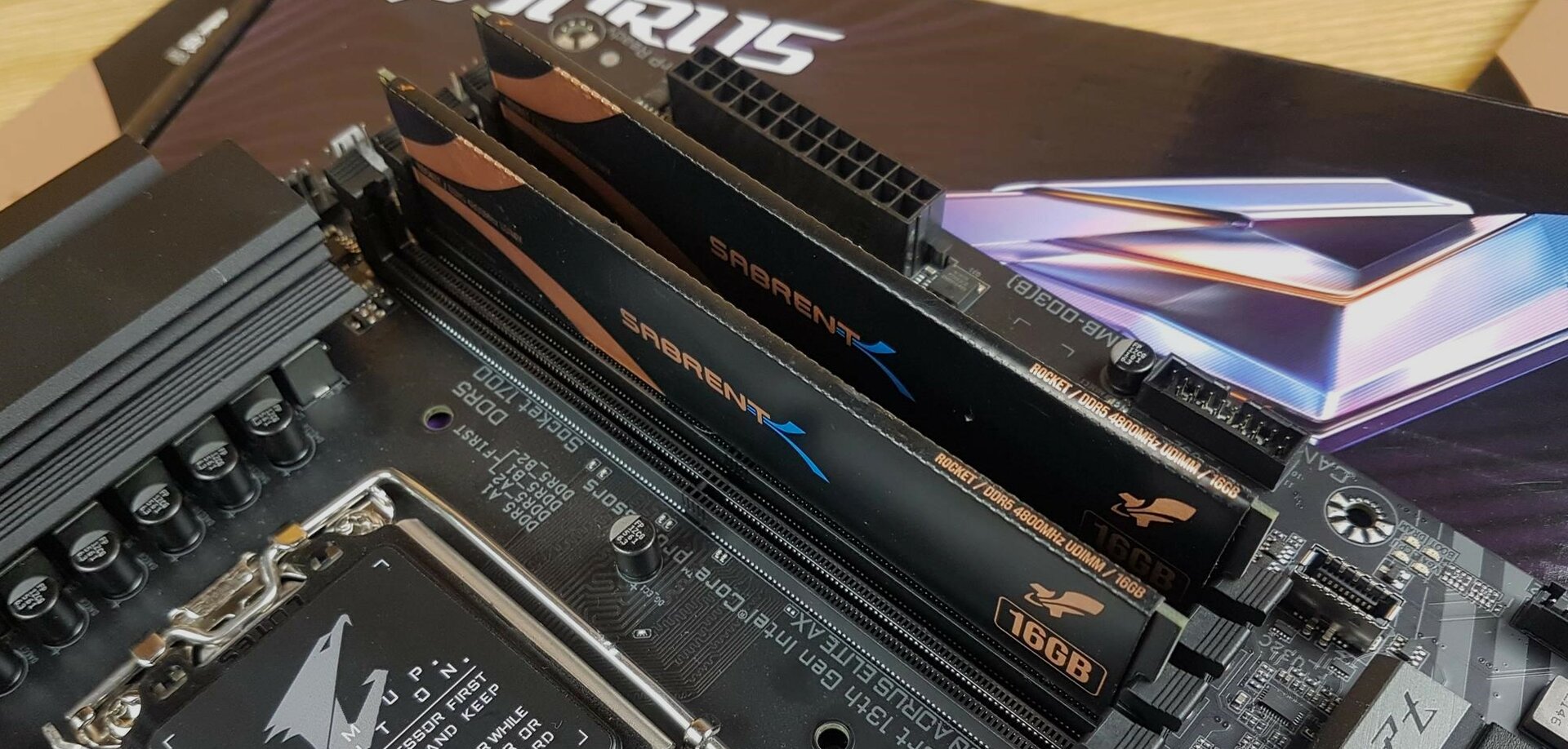 What Are DIMM Slots? [Which One To Use First?]