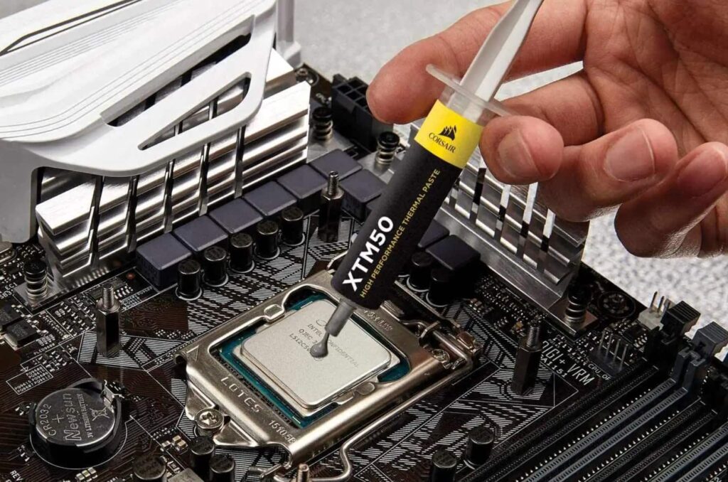 Guide: How To Clean Thermal Paste Off CPU? - Tech4Gamers