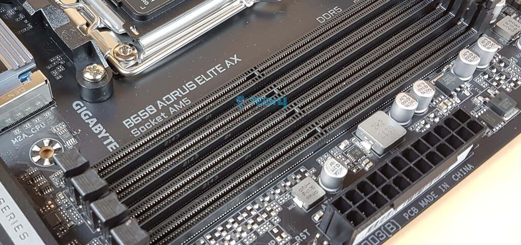 What Are DIMM Slots? [Which One To Use First?]