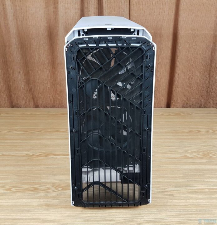 Fractal Design Torrent White TG Clear Tint PC Case Review