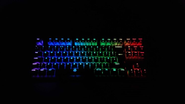 Explained: How To Change Color On Razer Keyboard? - Tech4Gamers