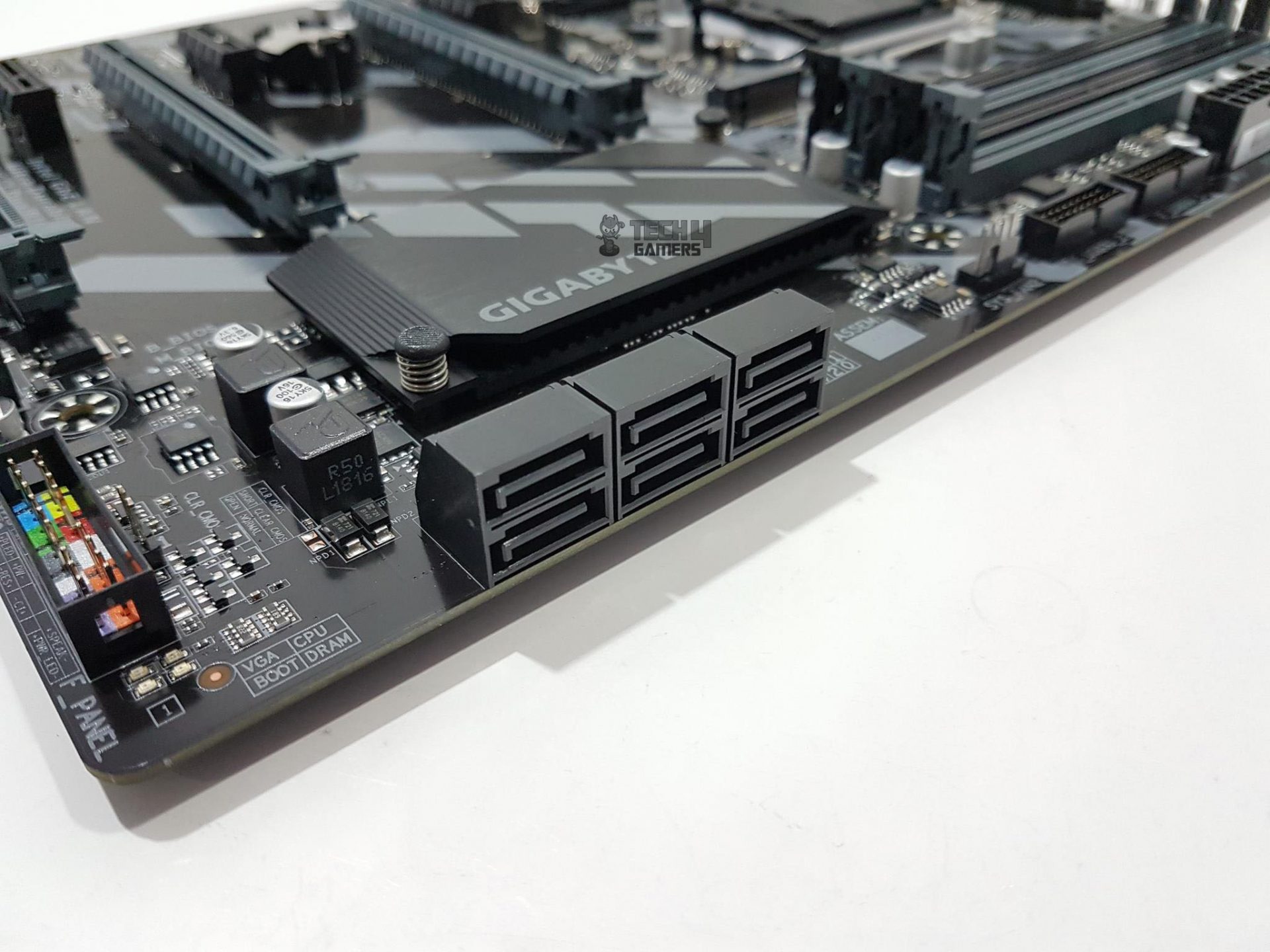 PCIe Slots [Types, Generations & More] - Tech4Gamers