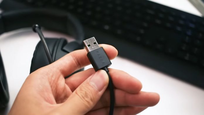 Guide: How To Connect Razer Kraken To PC - Tech4Gamers