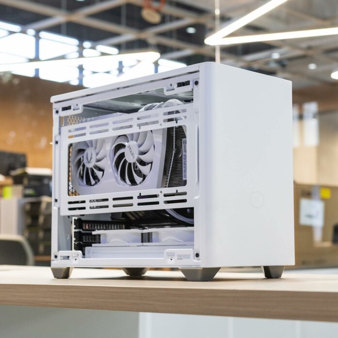 6 Best White PC Cases [Top Cooling] - Tech4Gamers
