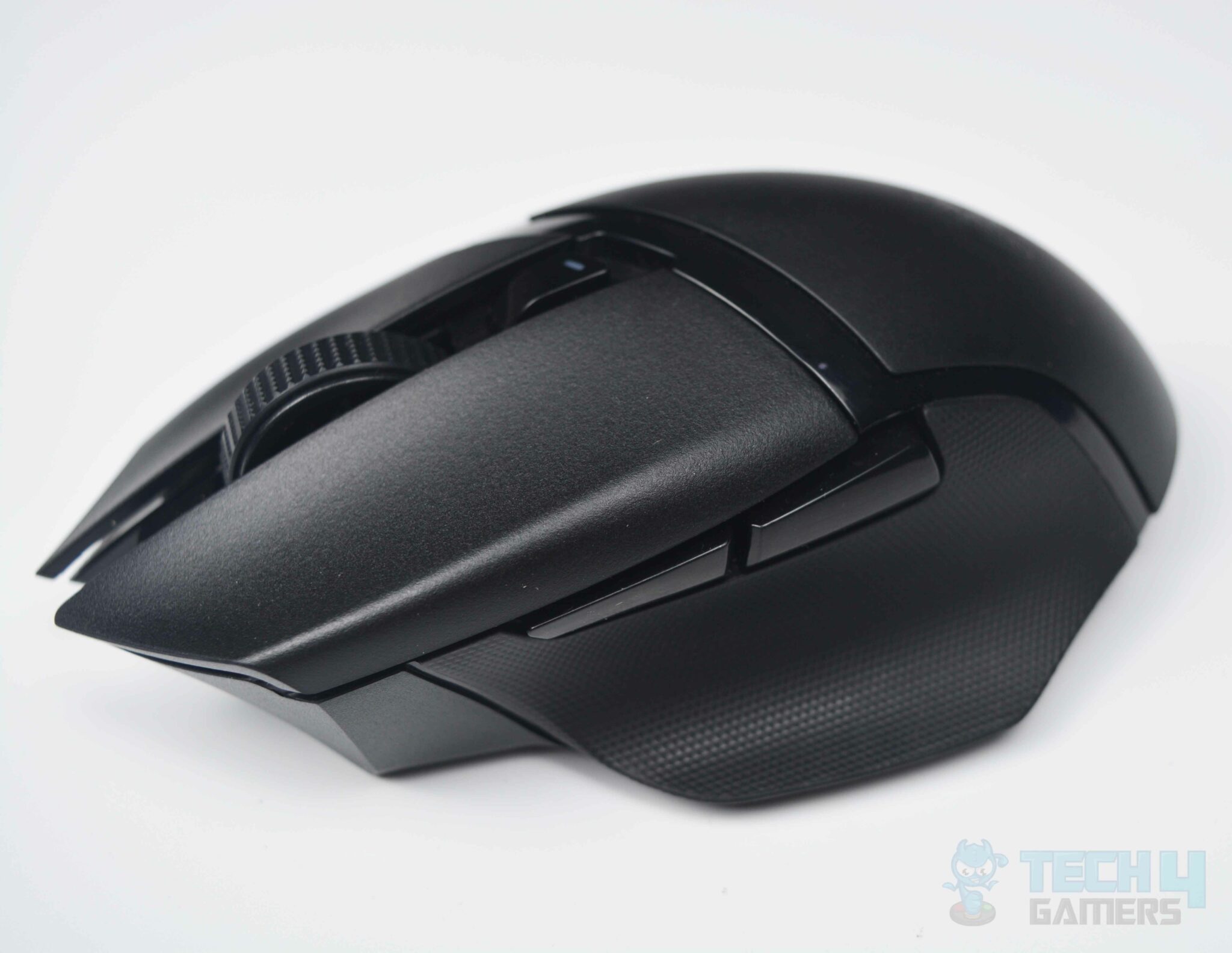 Razer Basilisk X Hyperspeed Review: Value-Packed - Tech4Gamers
