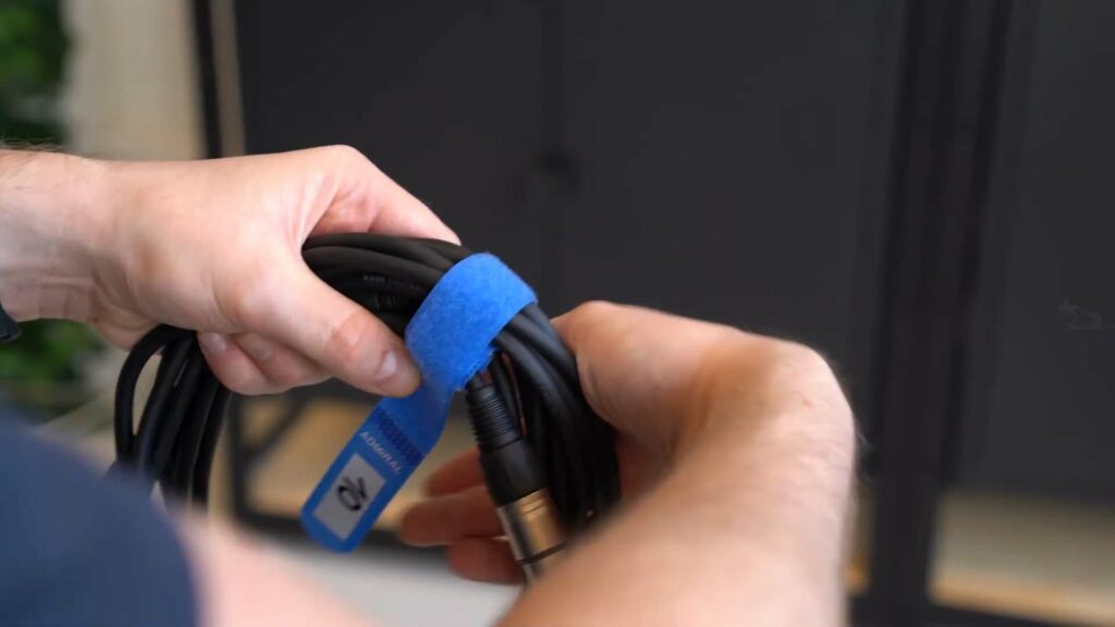 How To Safely Transport A PC [Step By Step] - Tech4Gamers