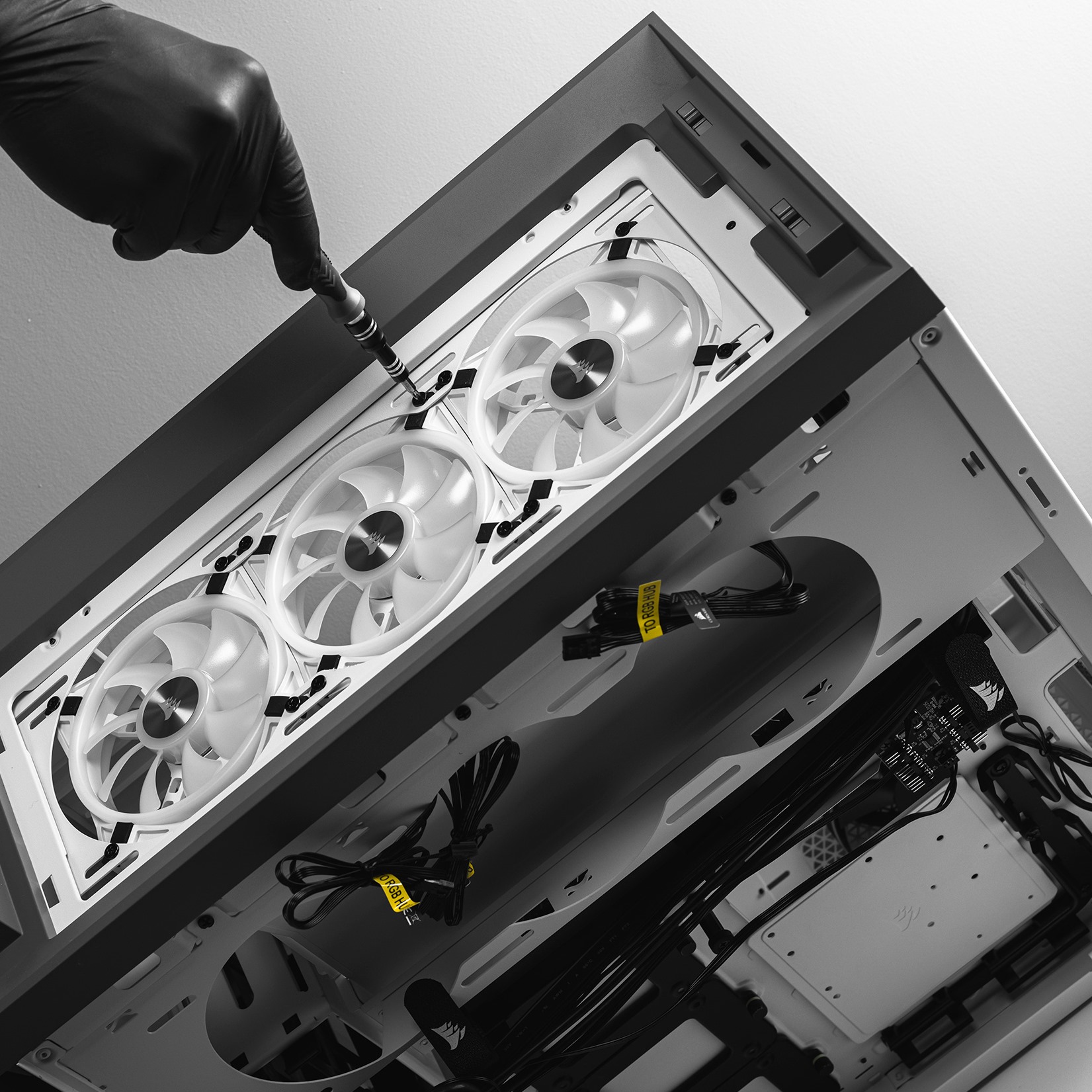 5 BEST 140mm Case Fans In 2023 - Tech4Gamers