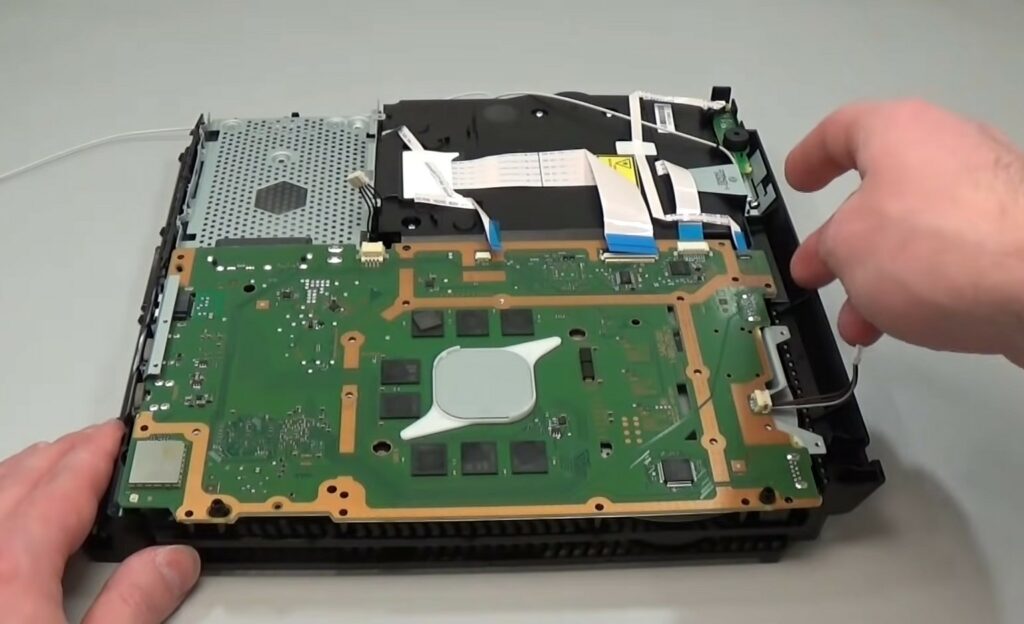 SOLVED: PS4 Won't Turn ON [2023] - Tech4Gamers