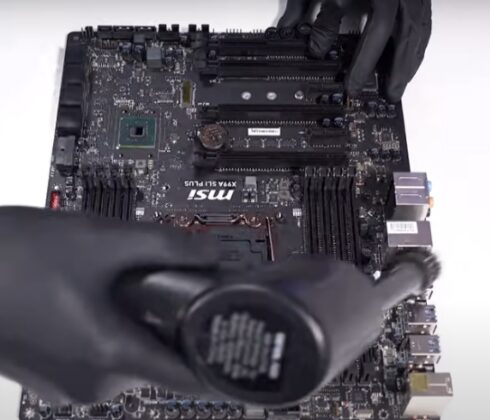 How To Clean A Motherboard? [Definitive Guide] - Tech4Gamers