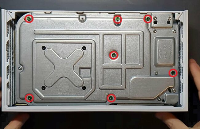 How To Clean Xbox Console & Controller [One & Series X/S] - Tech4Gamers