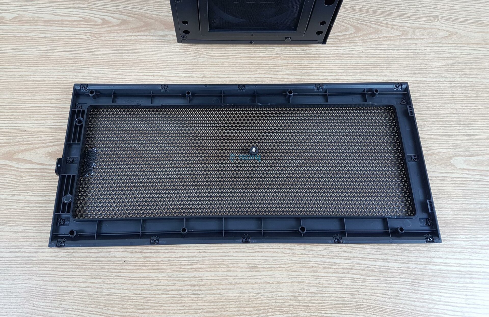 XPG Valor Mesh PC Case Review - Tech4Gamers