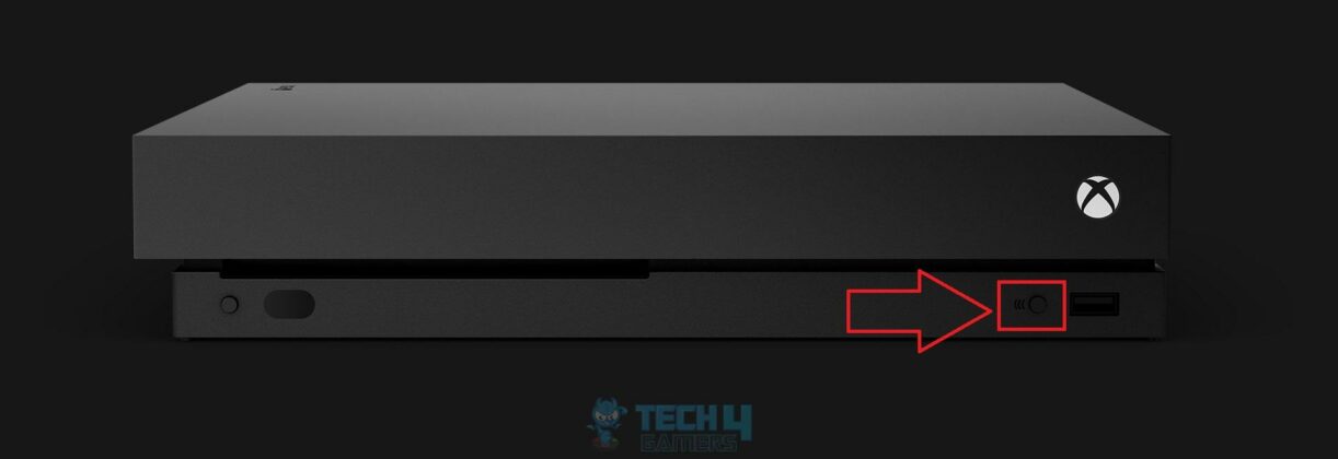 SOLVED: How To Sync Xbox One Controller? - Tech4Gamers