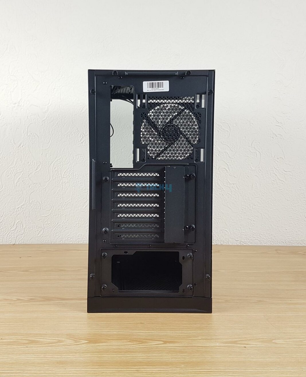 XPG Invader X PC Case Review - Tech4Gamers