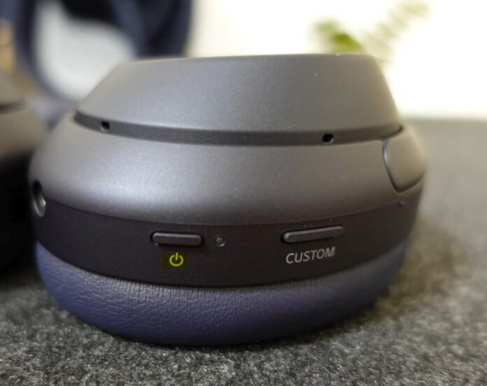 How To Connect Sony WH-1000XM4 To PC - Tech4Gamers