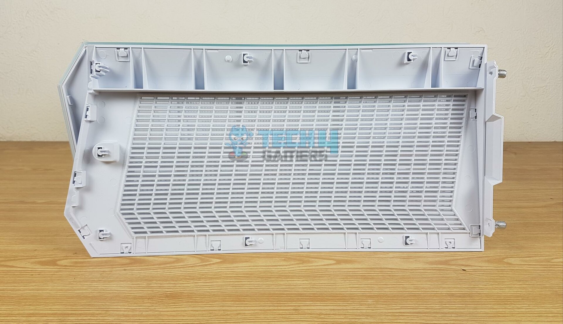 MSI MAG PANO M100R PZ PC Case Review - Tech4Gamers