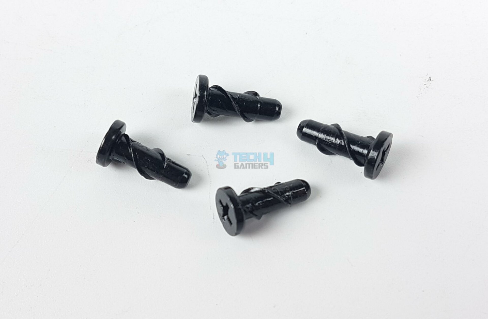 Corsair iCUE Link RX120 Fans Review: New Performance King! - Tech4Gamers