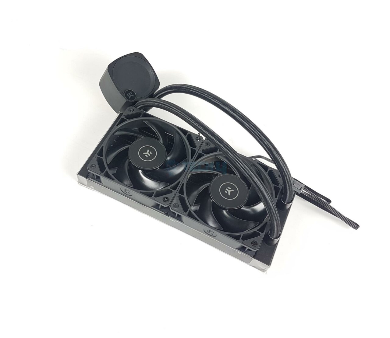 We Have Found The Best 240mm AIO Coolers [With Benchmarks] - Tech4Gamers