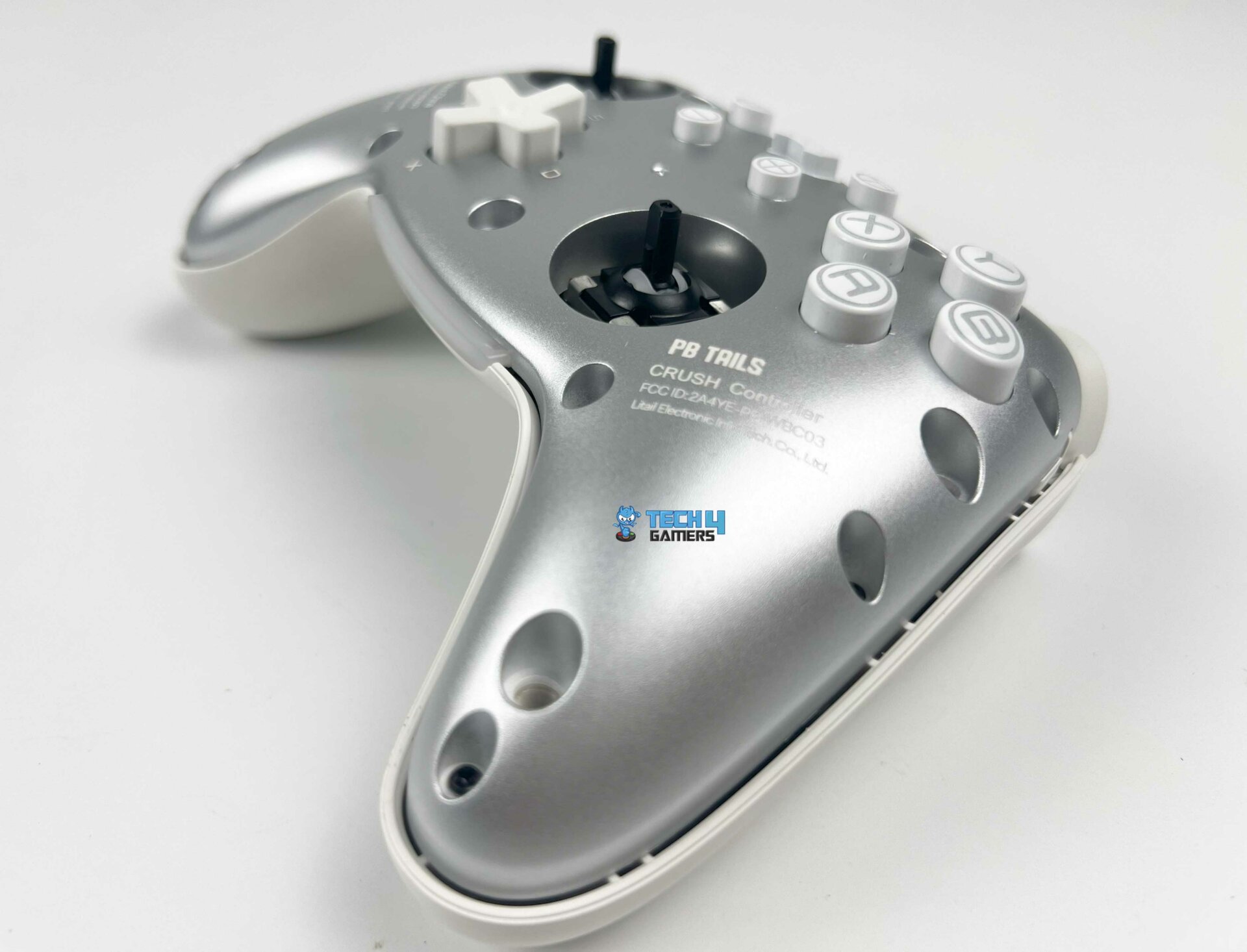 PB Tails Crush Controller Review: Looks That Kill! - Tech4Gamers