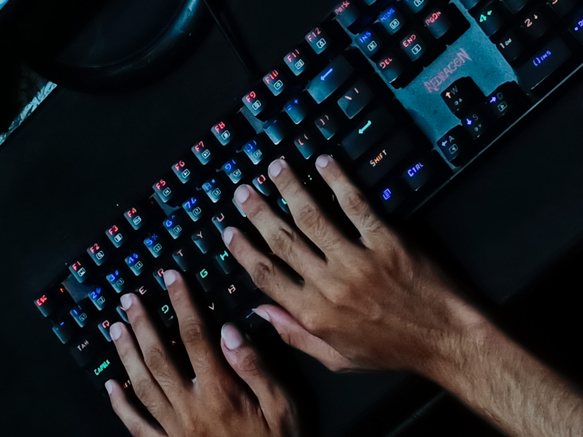 Stuck As A Slow Typist? Here's How I Crossed 120WPM - Tech4Gamers