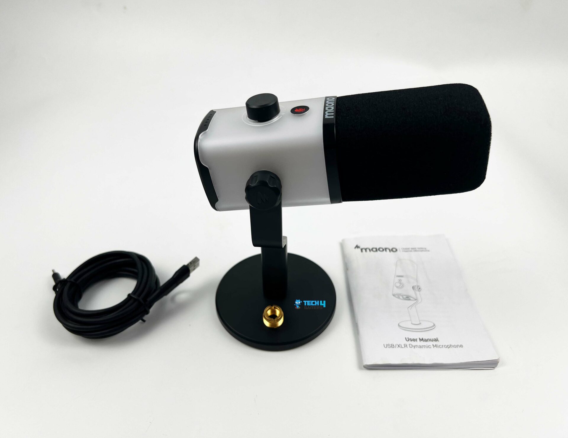 Maono PD100X Review: Budget-Friendly Brilliance With RGB Flair ...