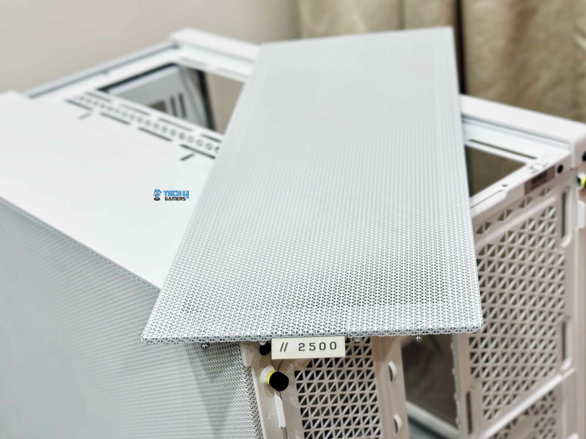 Corsair 2500D Airflow Review: New Benchmark For Dual-Chamber Cases ...