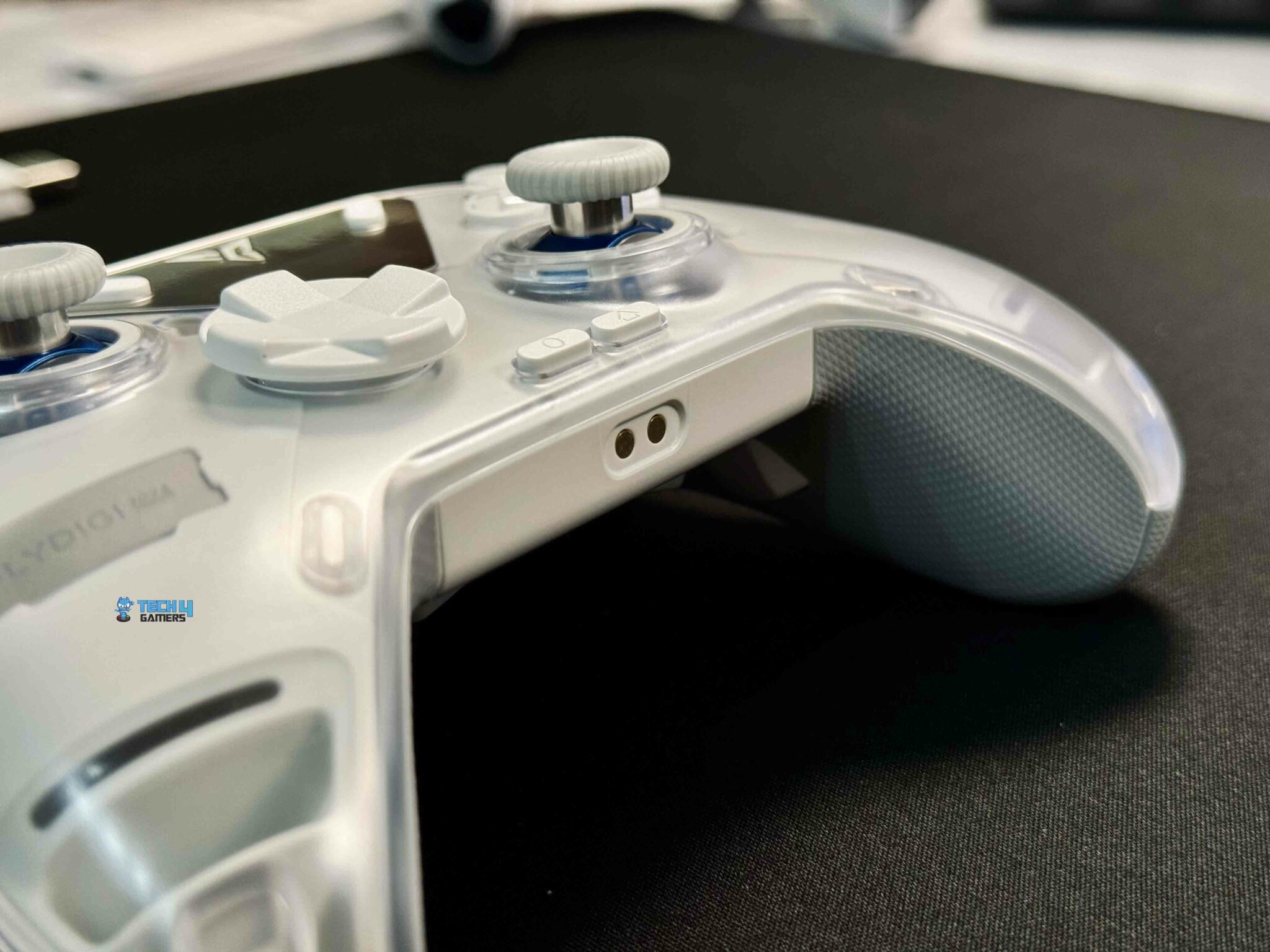 FlyDigi Apex 4 Review: High Precision Controller For FPS Gaming ...
