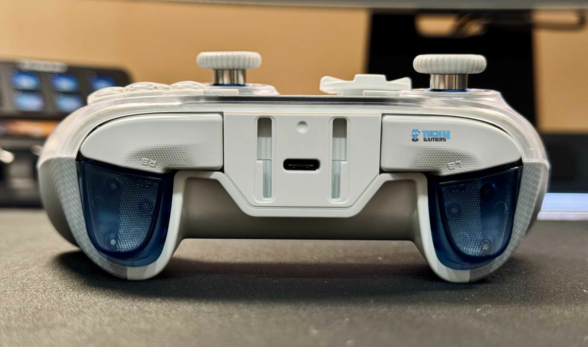 Why I Consider FlyDigi Apex 4 The Best Gaming Controller In The Market ...