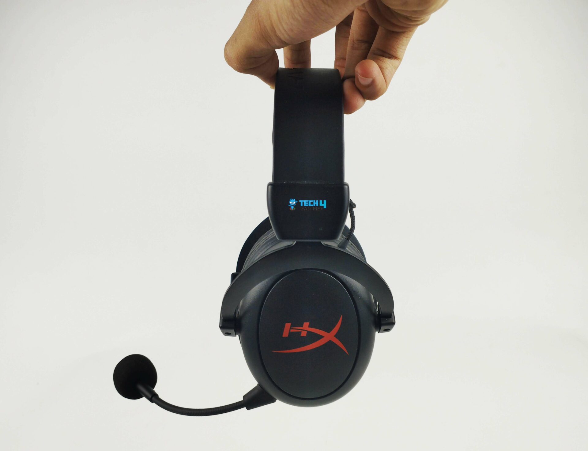 HyperX Cloud Core Wireless Review: Budget, Comfort, & Performance - Tech4Gamers