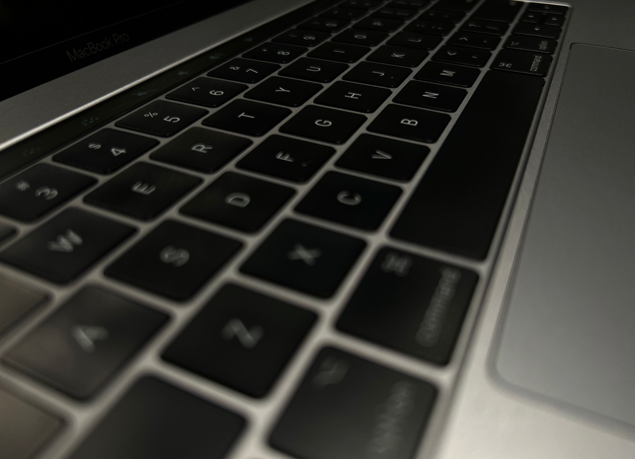 MacBook Pro: 2016-18 - I Avoid Them, You Should Too - Tech4Gamers